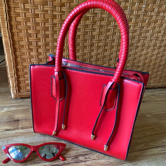 La Terre Fashion | Bags | Nwt Red Small Tote Bag | Poshmark